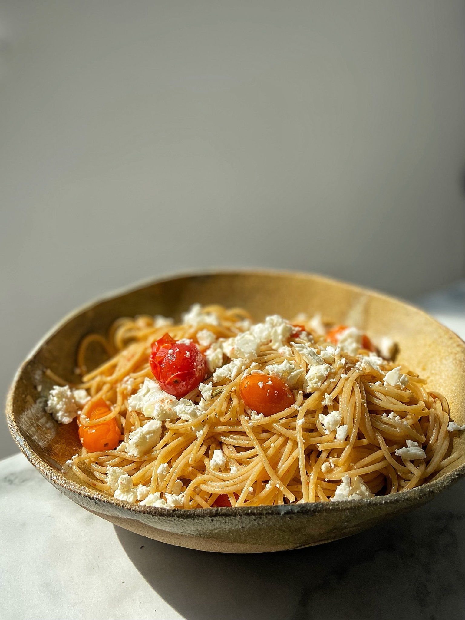 Spaghettis tomates confites fêta - Ma Cuisine Enthousiaste